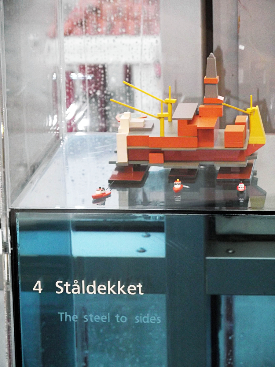 Modell Condeep - Norsk Oljemuseum / DigitaltMuseum