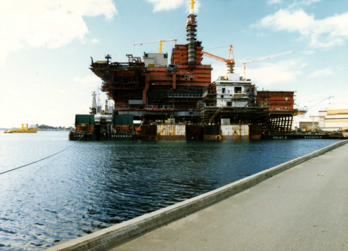Statfjord_A fotografert ved Stord Verft - Norsk Oljemuseum / DigitaltMuseum