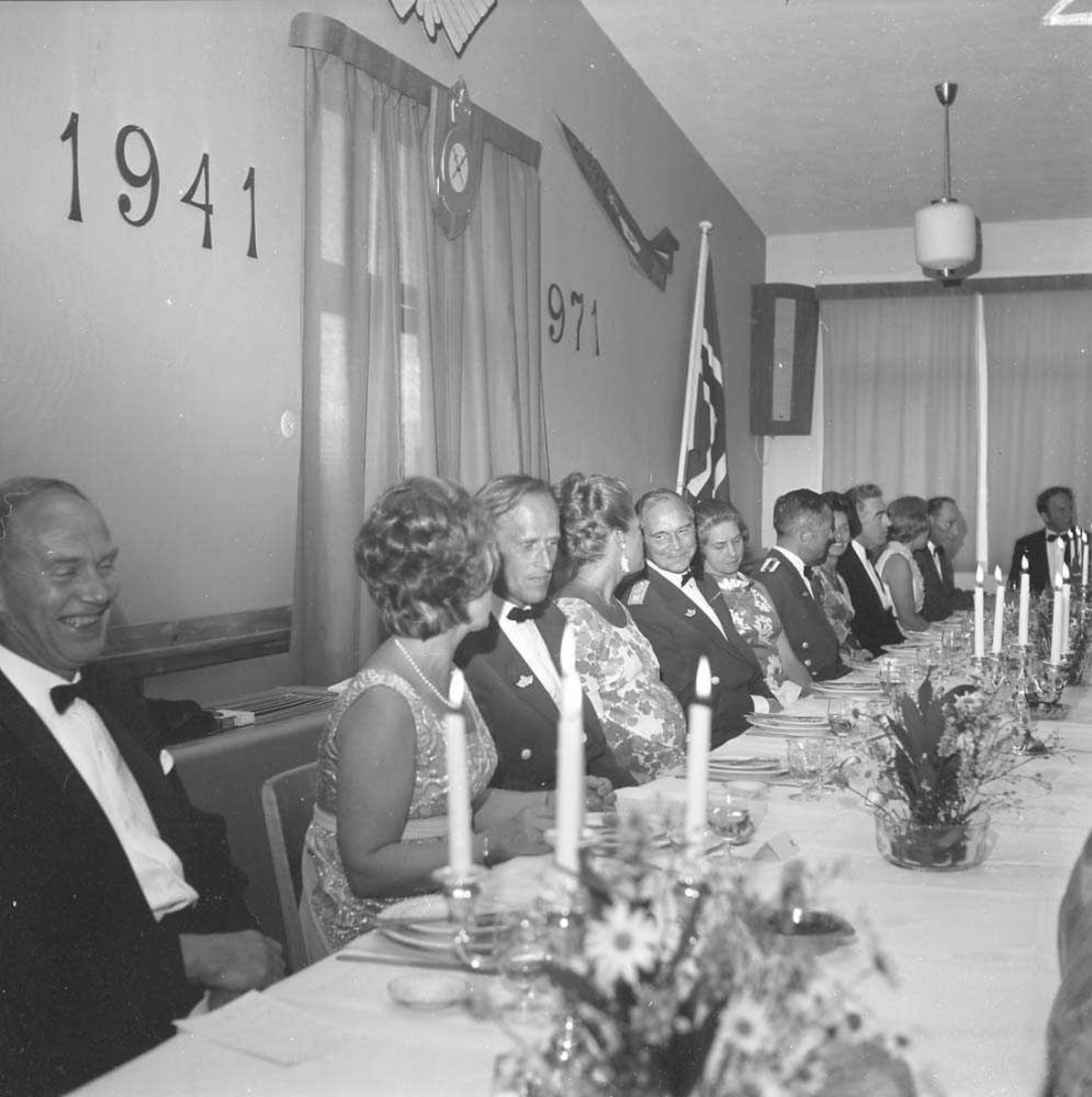 331 skvadron, Bodø flystasjon, feirer 30 års Jubileum. Her sees en del ...