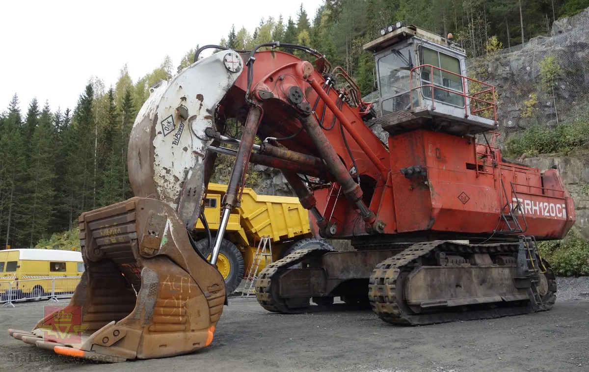 Gravemaskin - Norsk vegmuseum / DigitaltMuseum