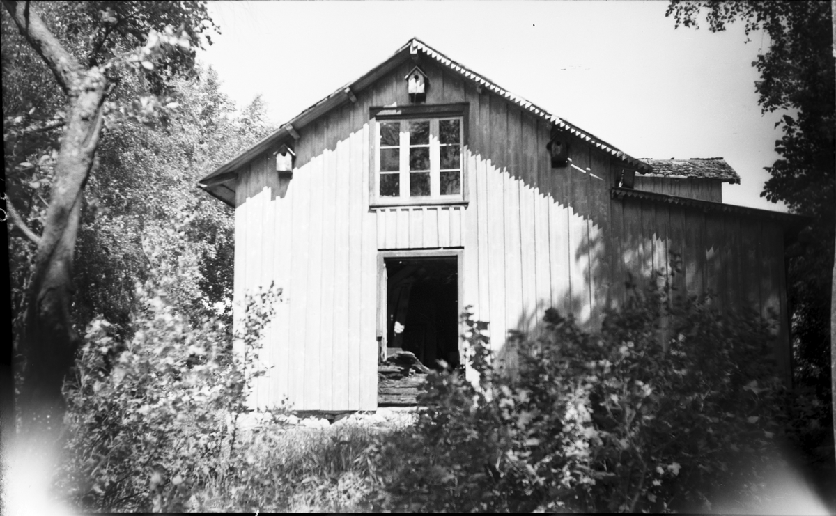 Gammal stuga i Rösshult. Brålanda - Vänersborgs museum / DigitaltMuseum