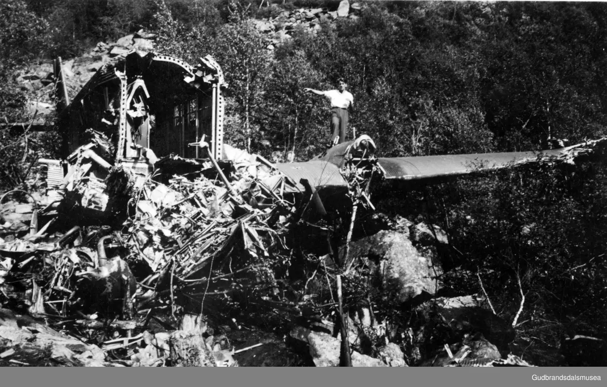 Tysk fly skutt ned ved Dombås i april 1940. - Gudbrandsdalsmusea ...