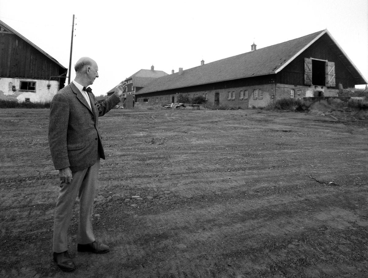 Bostadsområdet Ryd under uppbyggnad där man kan se lite av dom gamla ...