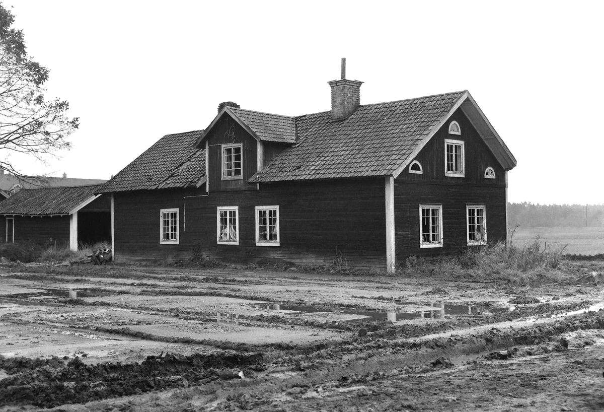 Dokumentation av byggnader som fanns på Ryds herrgård före rivning ...