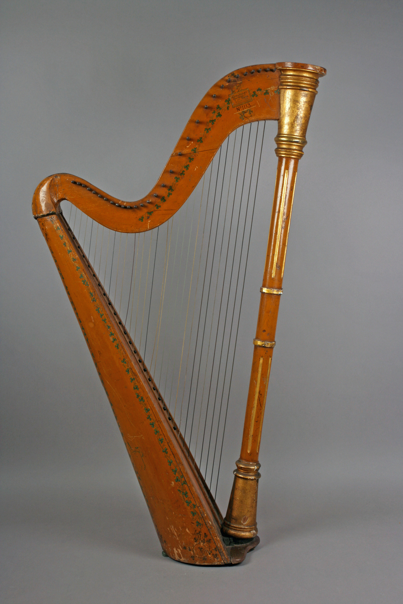Harpe - Ringve Musikkmuseum / DigitaltMuseum
