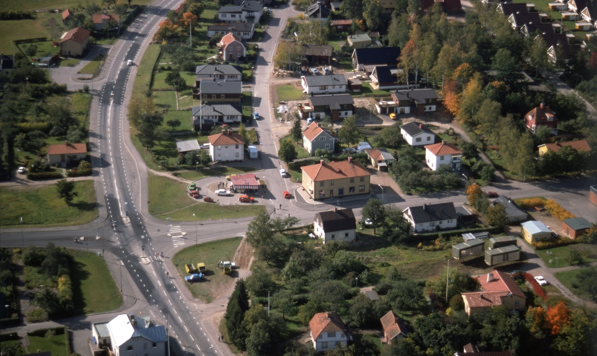 Flygfoto över Hjulsbro år 1977 - Linköpings stadsarkiv / DigitaltMuseum