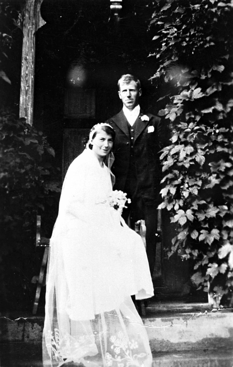 Brudepar Astrid og Aksel Pedersen - Midt-Troms Museum / DigitaltMuseum