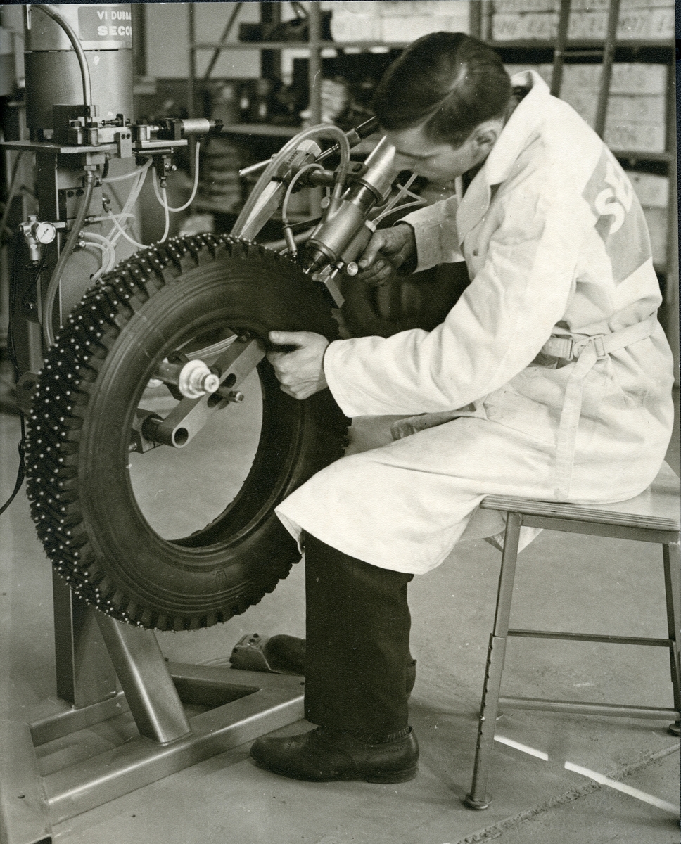 Fagersta stad, Fagersta kn. Dubbning av däck vid Fagersta bruk, c:a ...