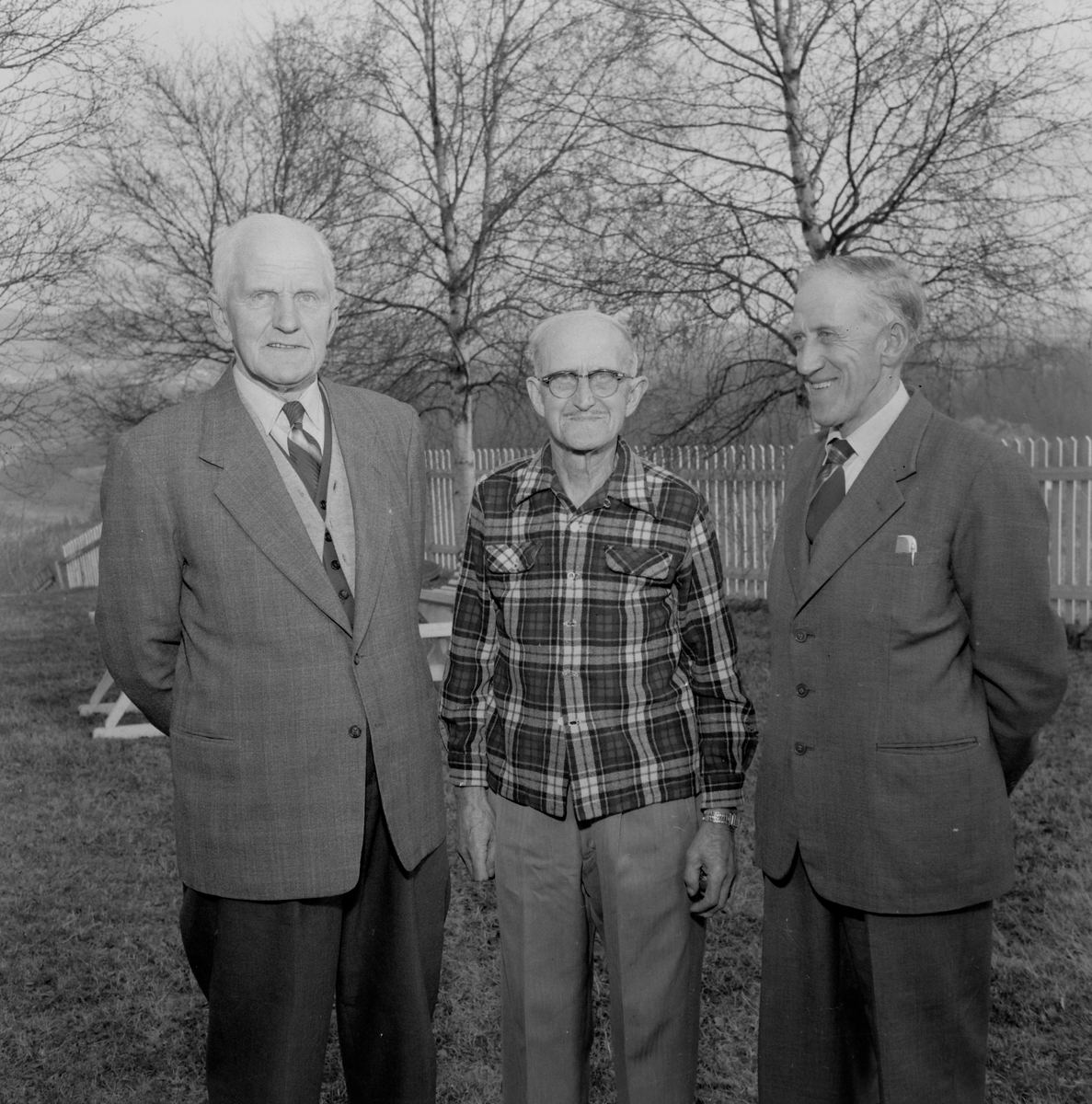 Norskamerikaner Thomas Wold (Bonesvoll) på besøk hos sine brødre etter ...