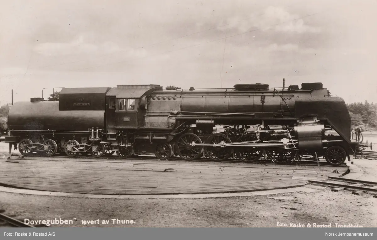 Leveransefoto av damplokomotiv type 49a nr. 463 "Dovregubben" - Norsk ...