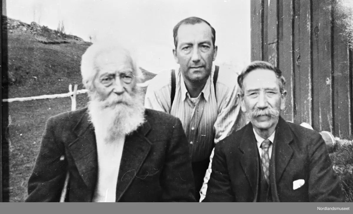 Israelsen med sønnene. Hauan (Jordbru) 1953. - Nordlandsmuseet ...