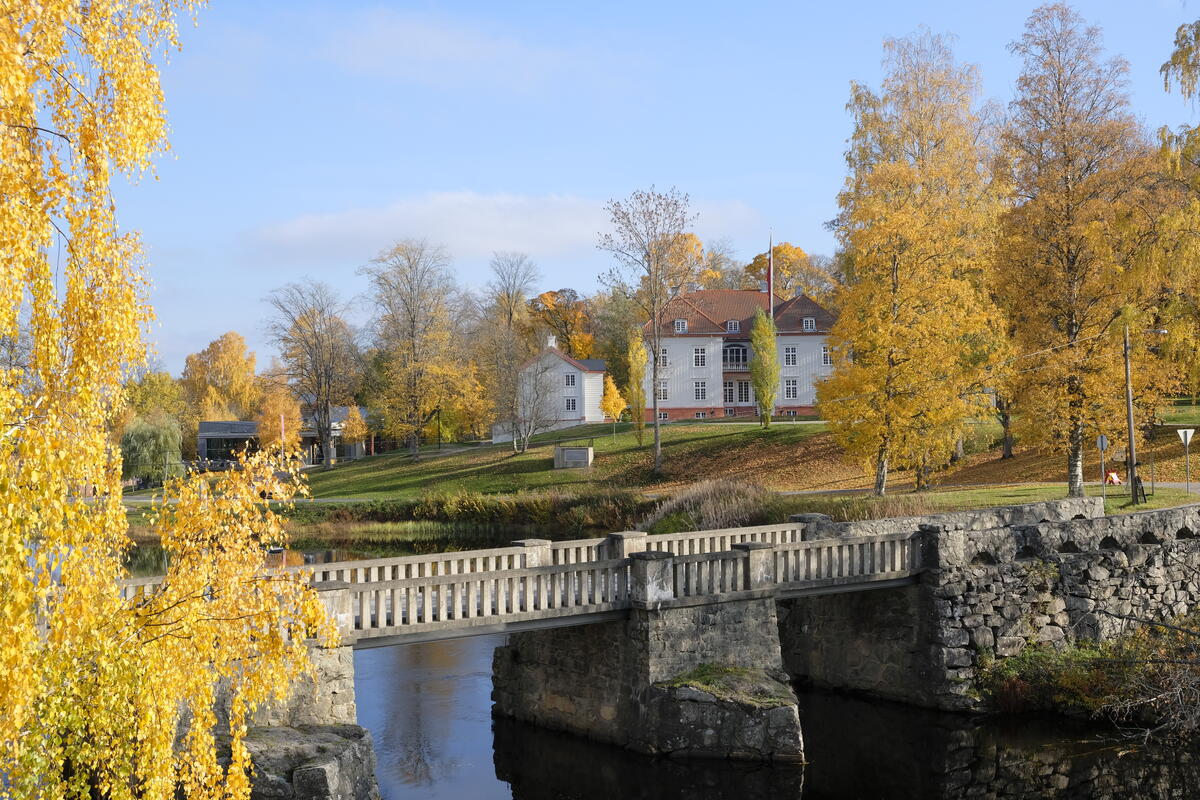 Åpningstider - Eidsvoll 1814
