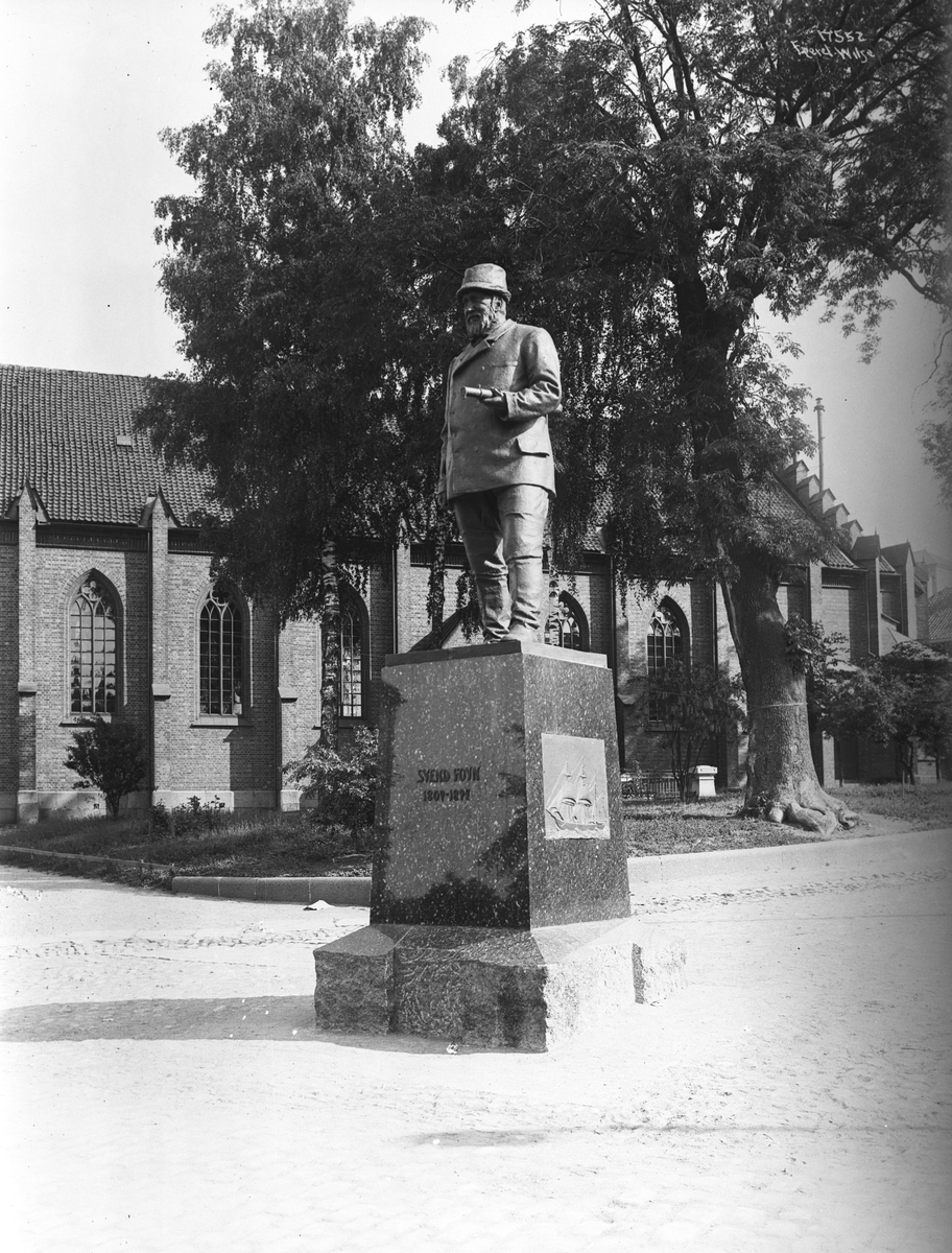 Prot: Tønsberg Sven Foyn Monument 27/6 - Norsk Folkemuseum / DigitaltMuseum