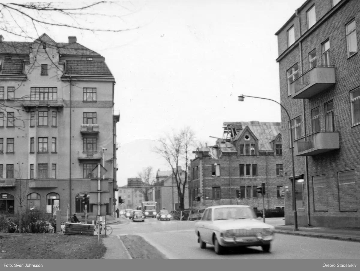 Vy vid Västra gatan, 1972-12-01 - Örebro Stadsarkiv / DigitaltMuseum