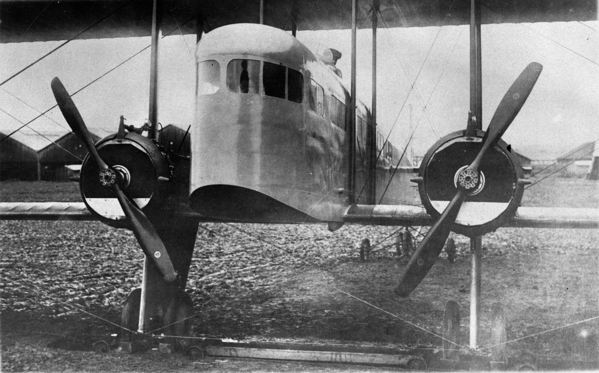 Närbild av franskt trafikflygplan Farman F.60 Goliath från 1920-talet ...