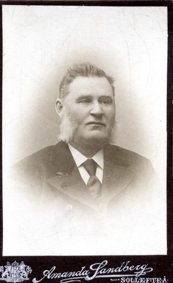 Kristoffer Olsson, by Ensele, fyller 80 år 28/10 1922. Sollefteå Bl Inp ...
