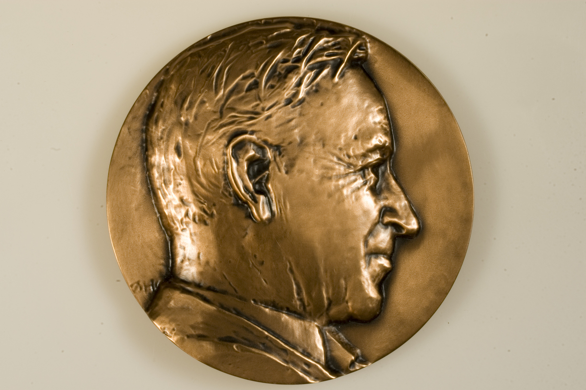 Medalje - Universitetsmuseet i Bergen, Mynt- og Medaljebasen / DigitaltMuseum