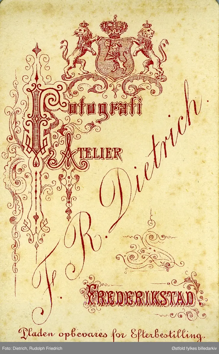 Portrett av fotograf Friedrich Rudolph Dietrich. Han var aktiv fotograf ...