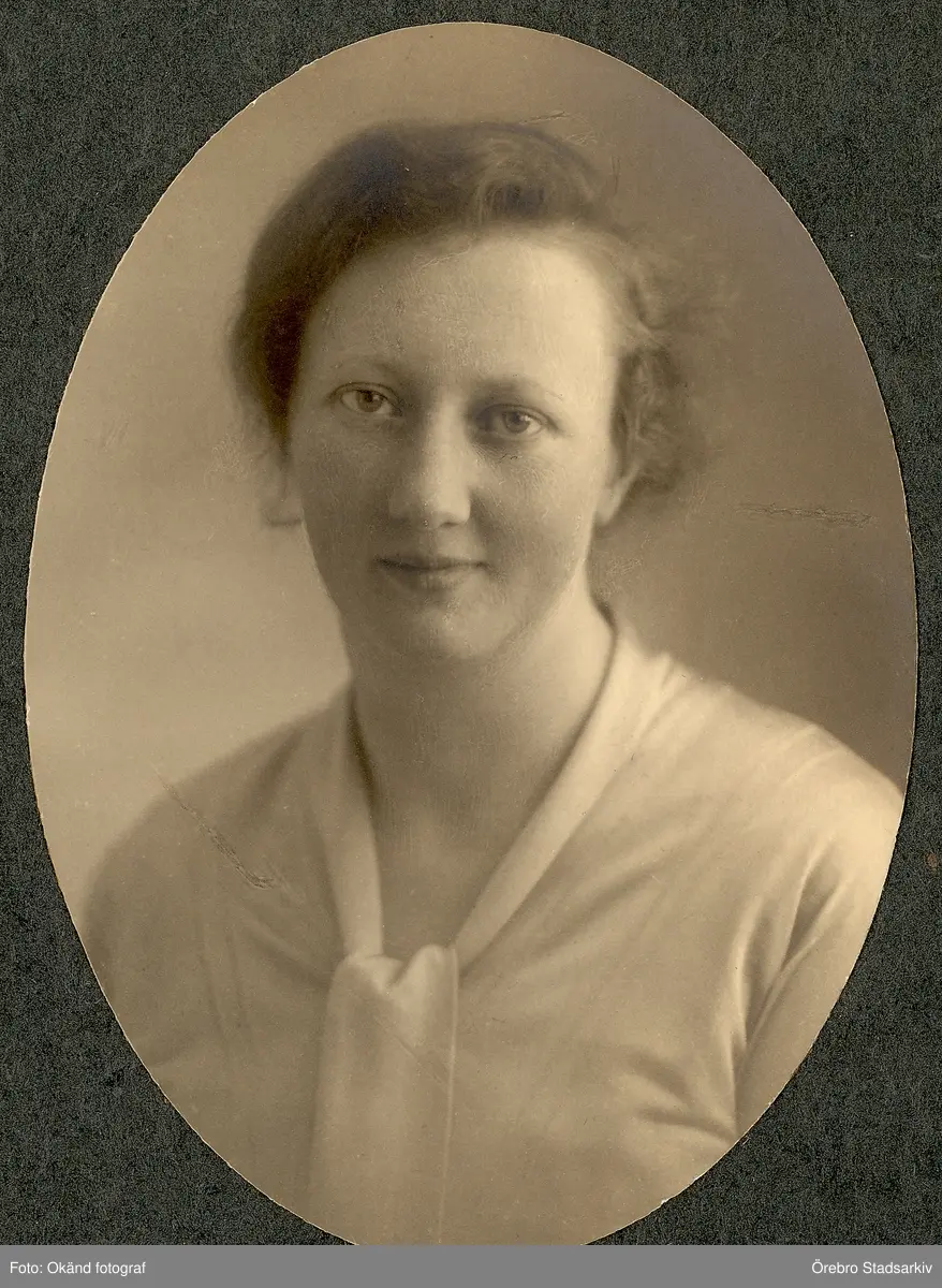 Lärarinna på Risbergska skolan, 1930 - Örebro Stadsarkiv / DigitaltMuseum