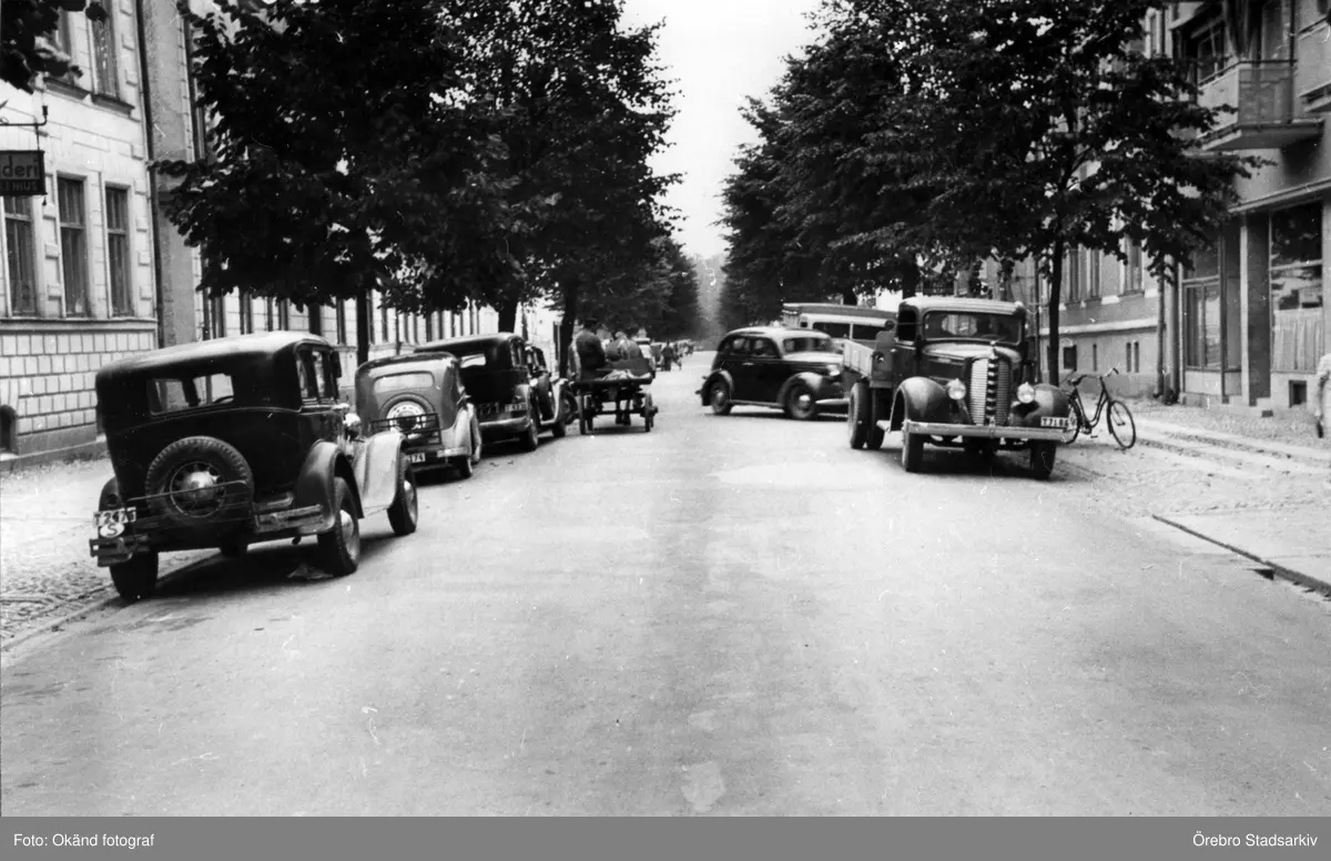 Kungsgatan norrut, 1940-tal - Örebro Stadsarkiv / DigitaltMuseum