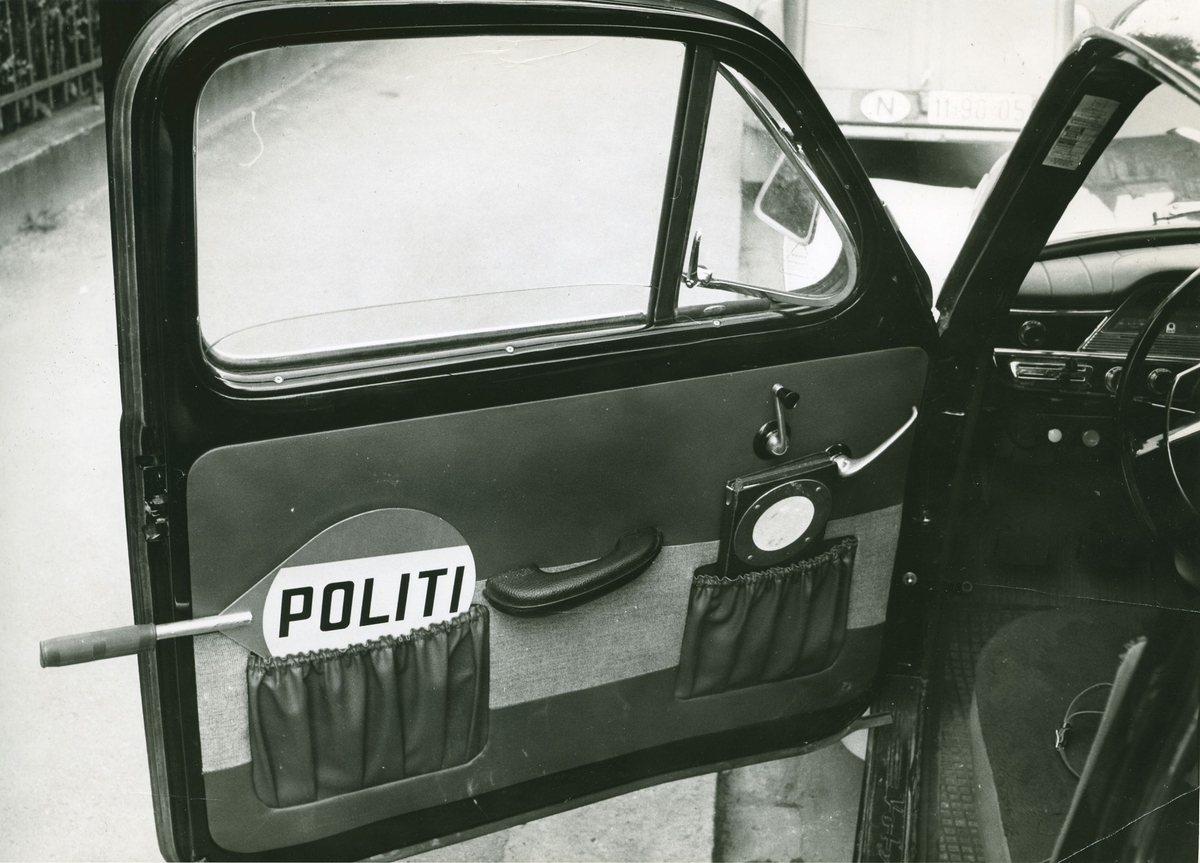 Politibil - Justismuseet / DigitaltMuseum