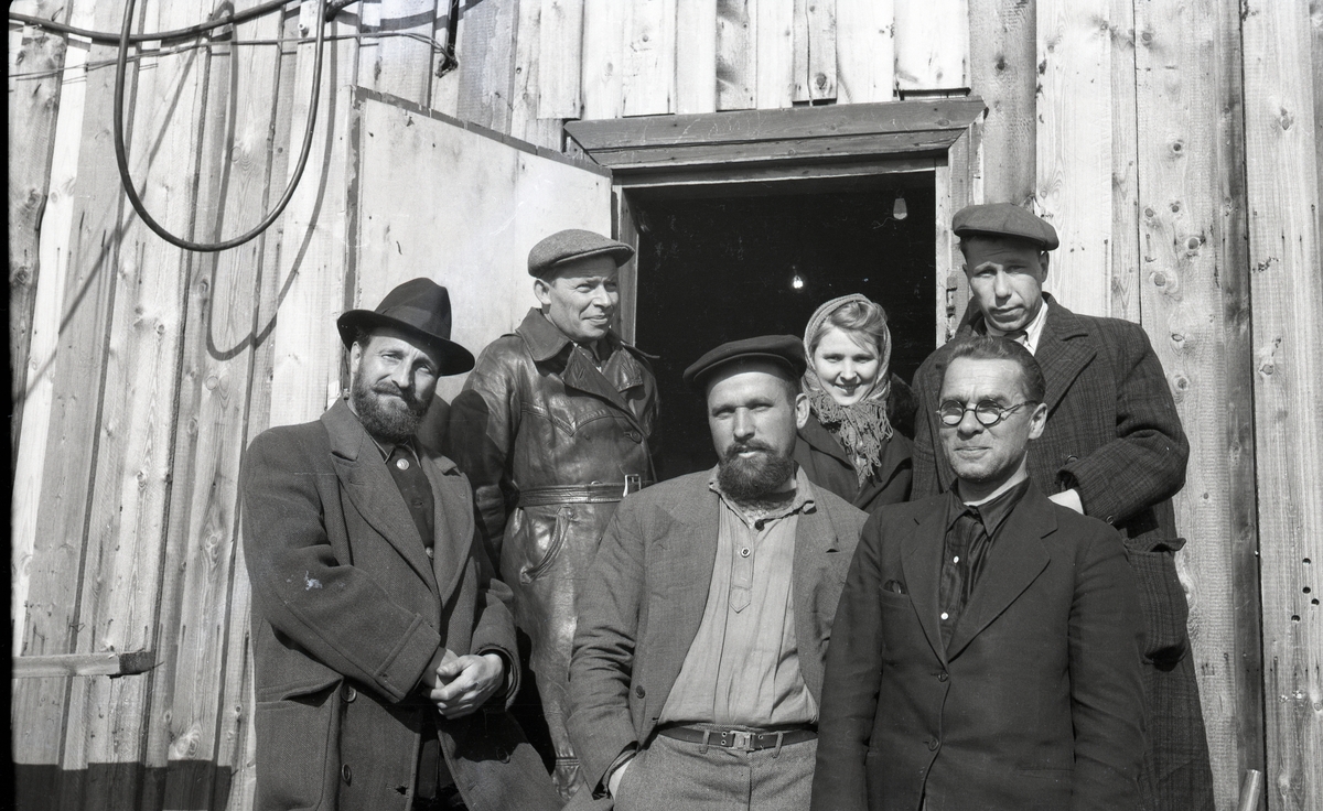 Bilde etter Abram I Gilbo, som var i Pyramiden i 1946-1948(oppbygging ...