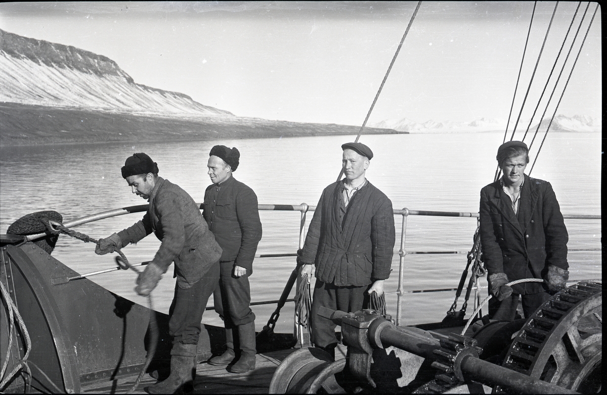 Bilde etter Abram I Gilbo, som var i Pyramiden i 1946-1948(oppbygging ...