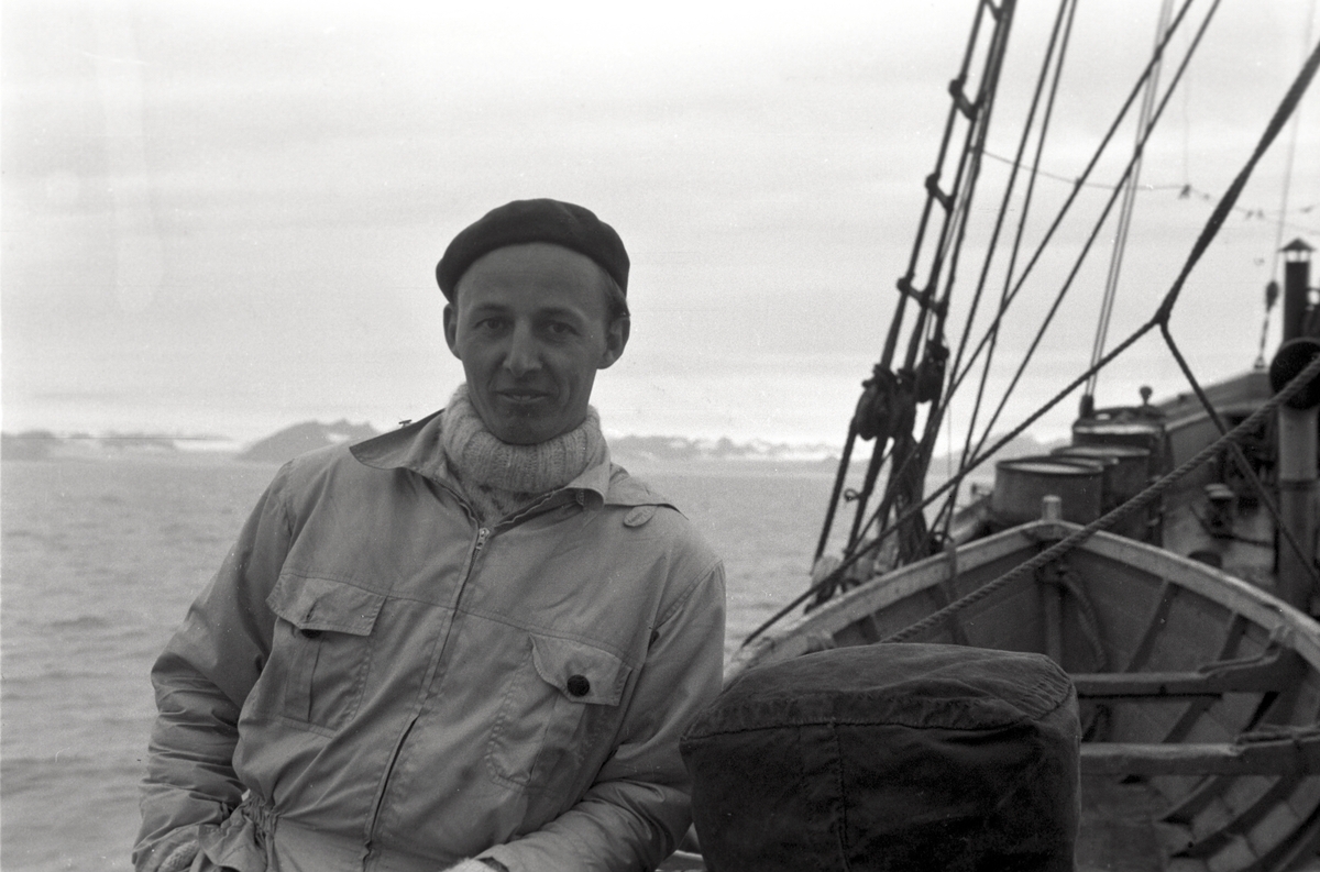 Bildet fra en botanisk tur til Svalbard. Sven-Erik Sandermann Olsen ...