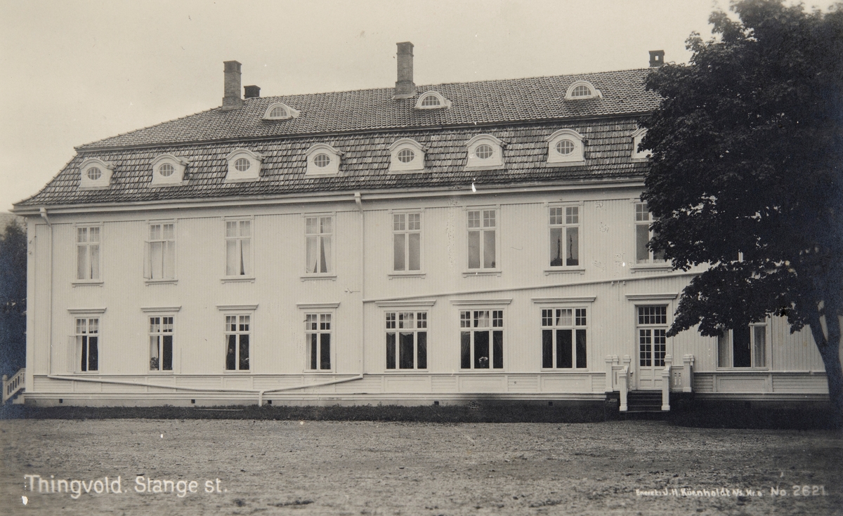 Postkort, Stange sentrum, Storgata, Tingvold ble oppført som en ...