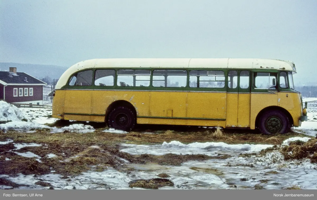 Utrangert rutebil med karosseri fra Sverre Munch og chassis fra Guy ...