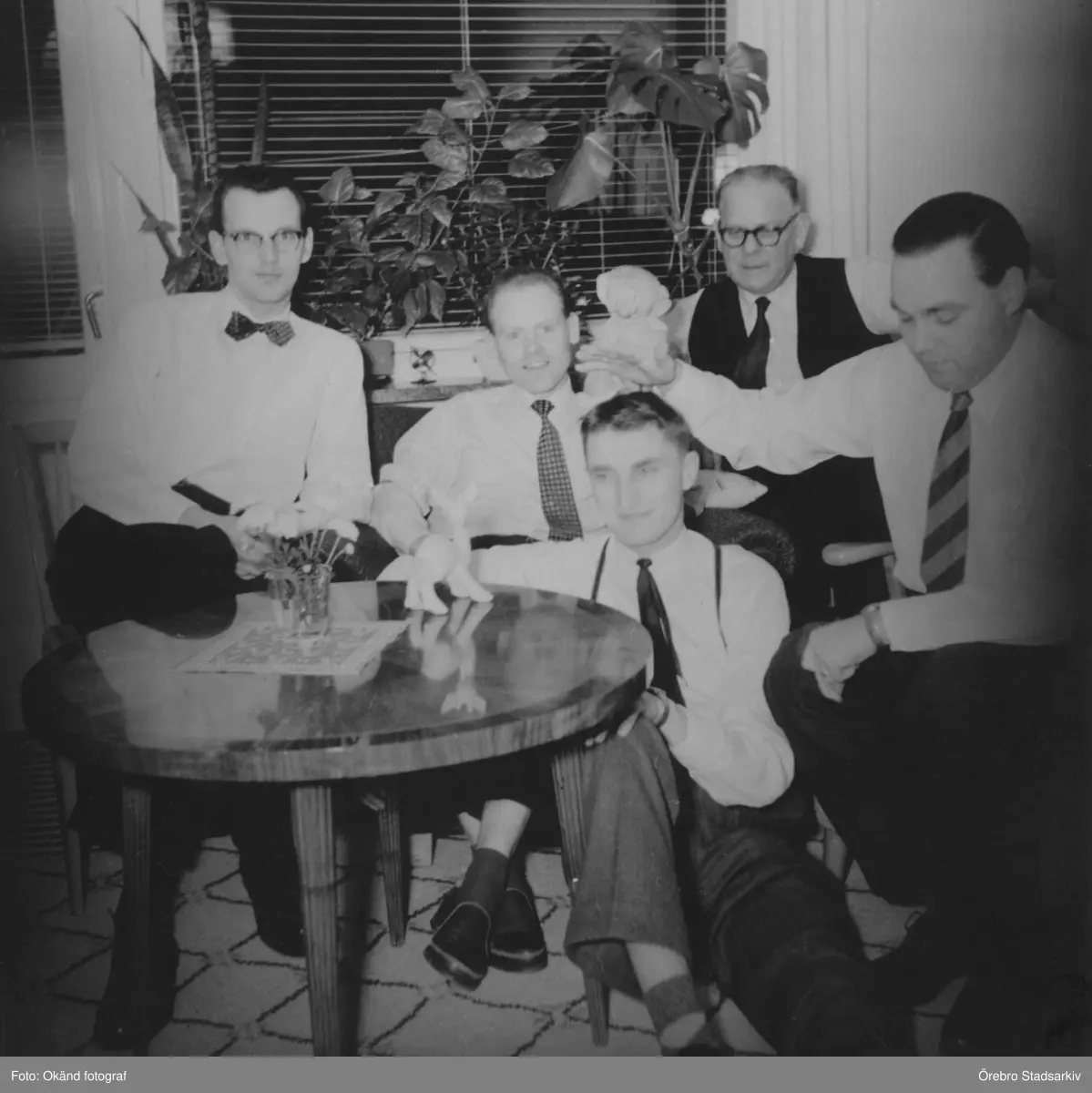 Privat fest med personal från gas- och elverket, 1950-tal - Örebro ...