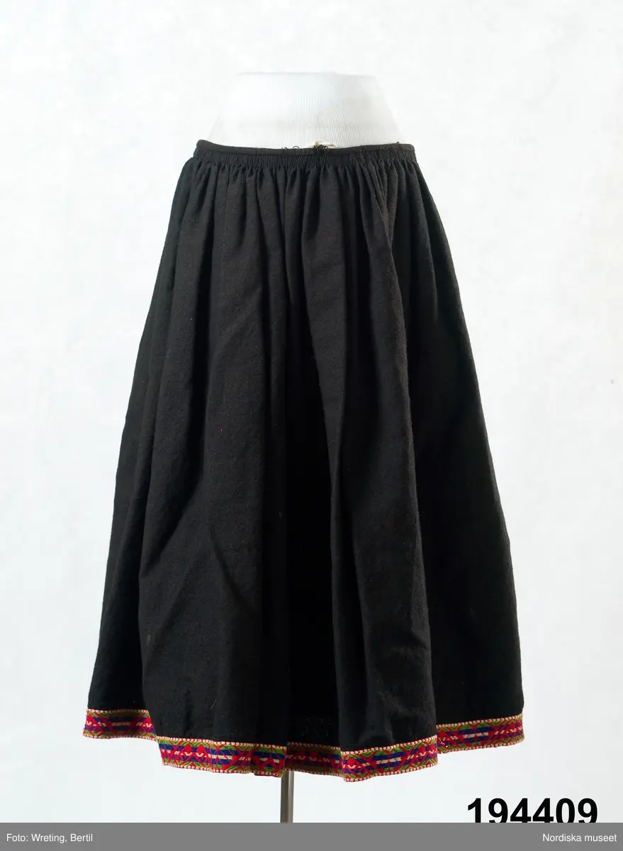 Kjol - Nordiska museet / DigitaltMuseum