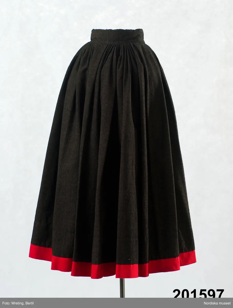 Kjol - Nordiska museet / DigitaltMuseum