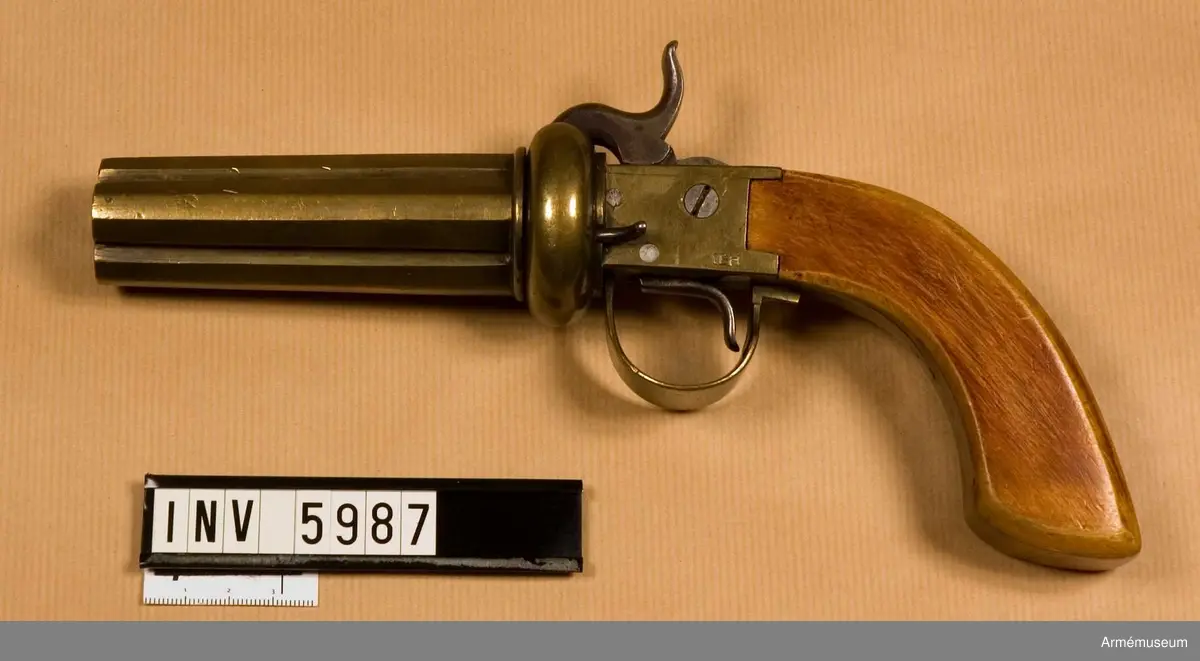 Revolver - Armémuseum / DigitaltMuseum