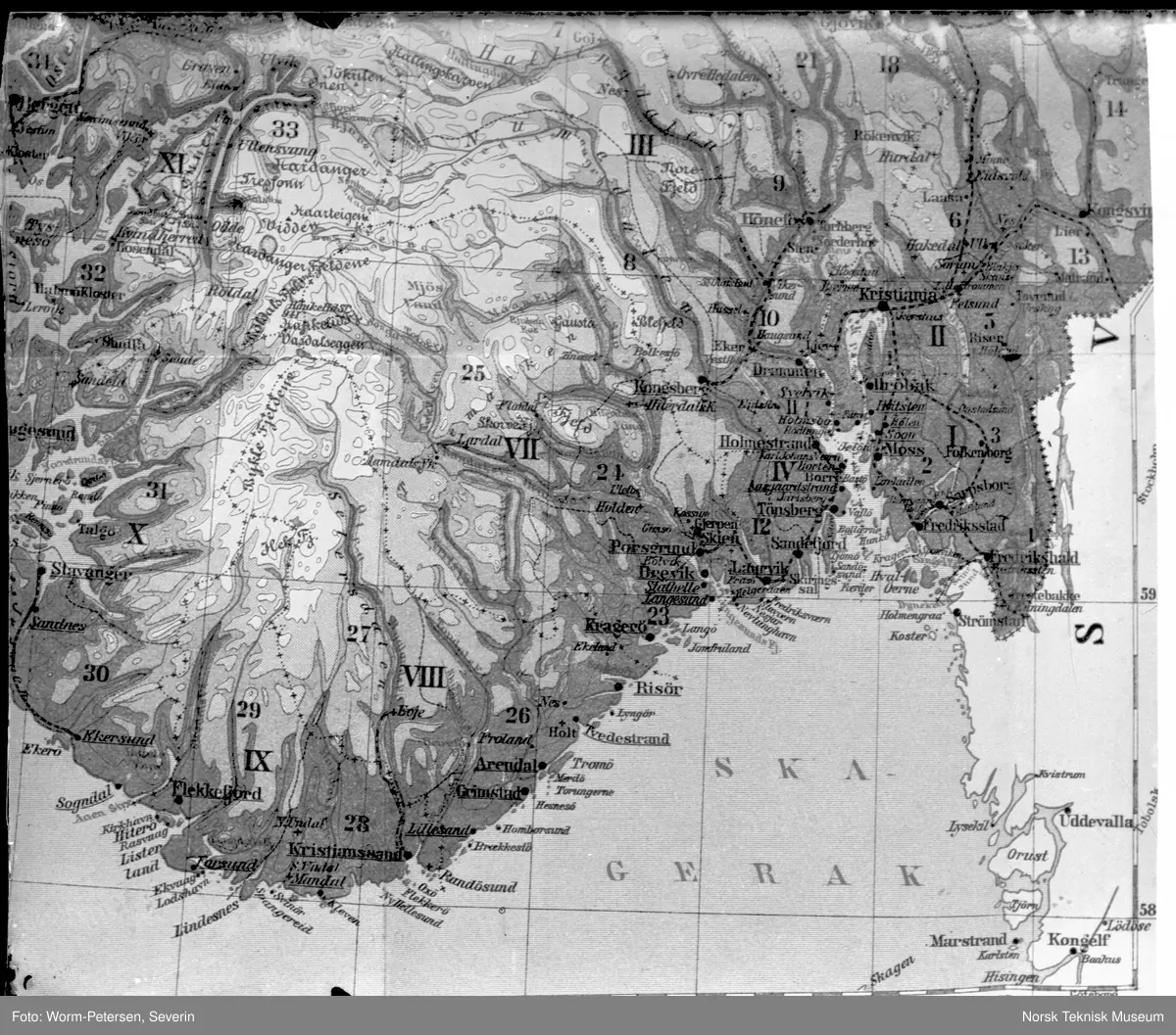 Kart over Kristianiafjorden til Telemarken - Norsk Teknisk Museum ...