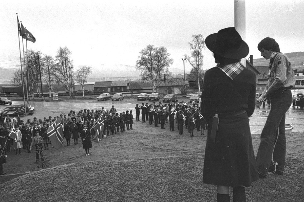 Tynset, 17. mai, tog, Flagg, Faner, Korps, Instrumenter - Anno Musea i ...