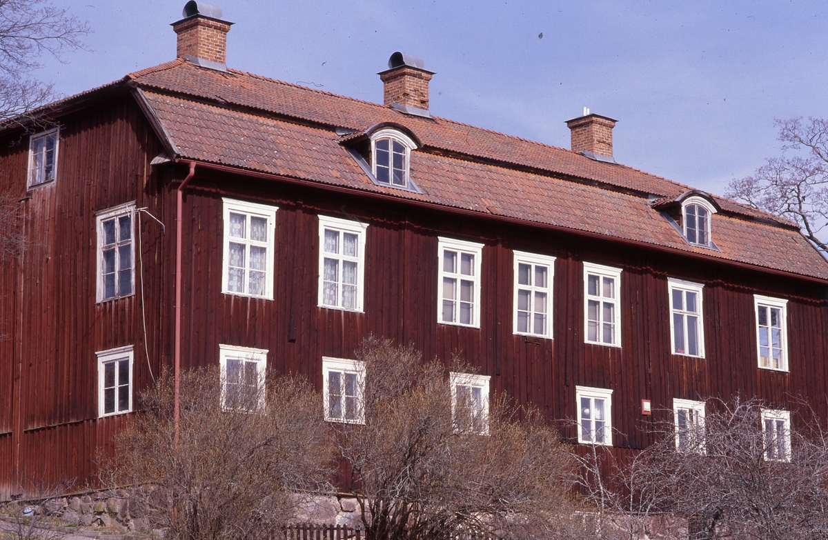 Renshammar blev byggnadsminne 1989. Skyddsföreskrifterna gäller för ...