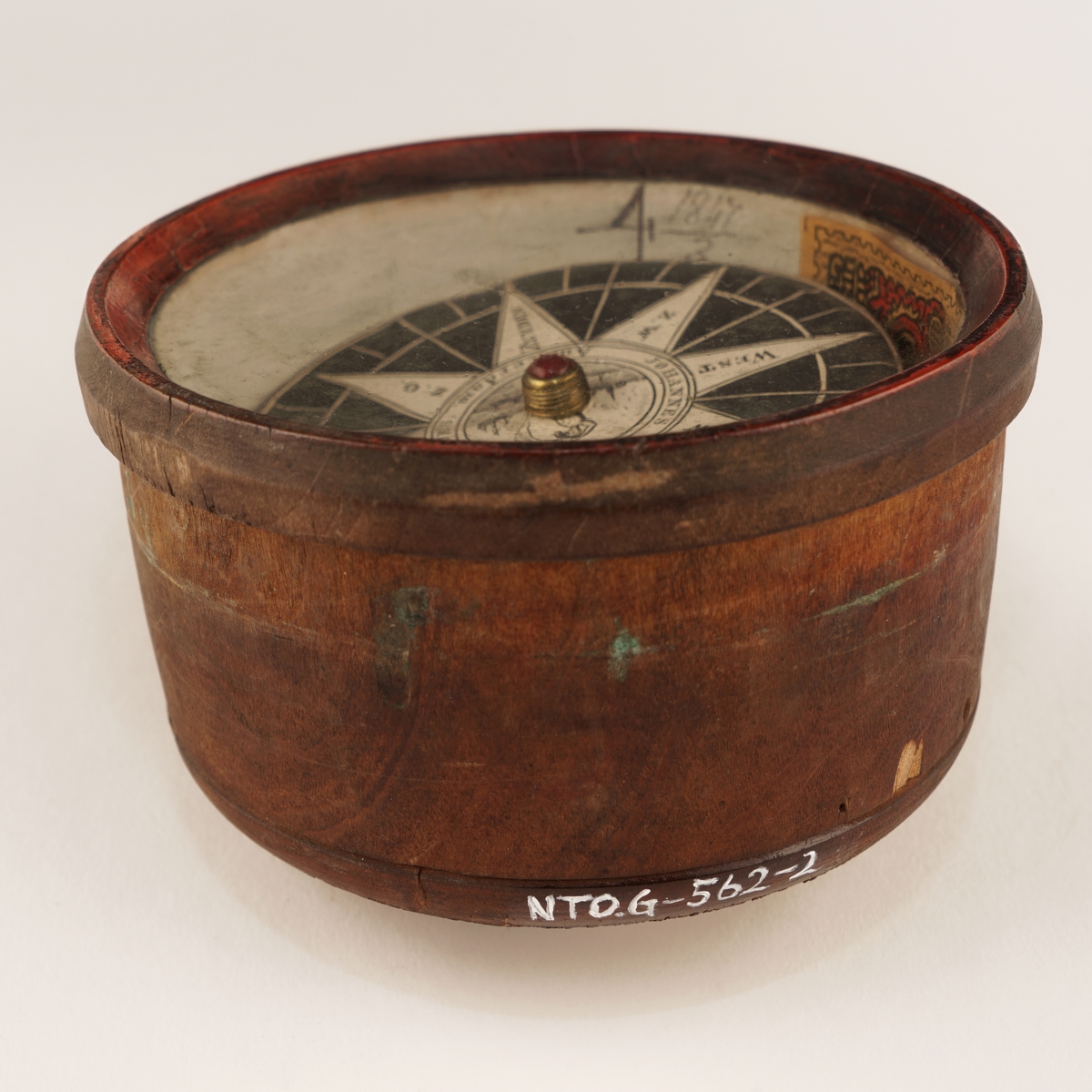 Kompass - Norsk Tollmuseum / DigitaltMuseum