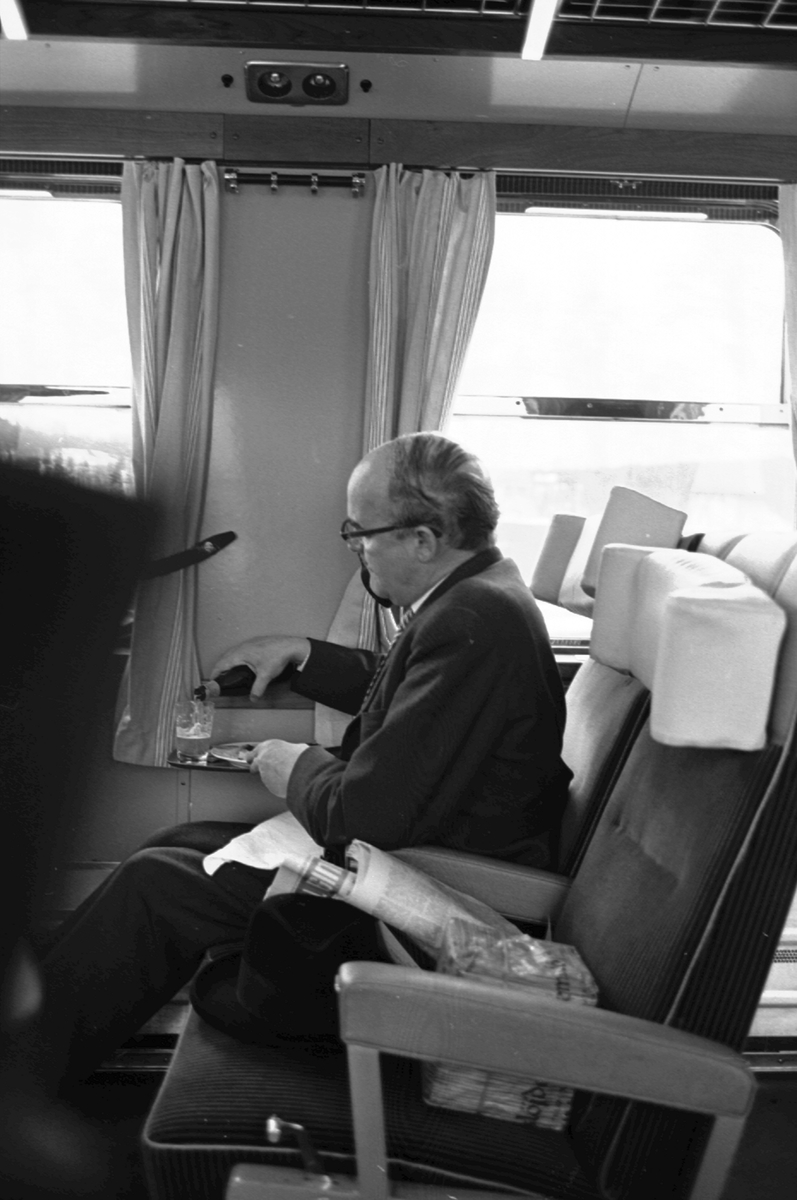 Provtur med SJ Rb1 1001, SJ Bo5 salongsvagn - Järnvägsmuseet ...