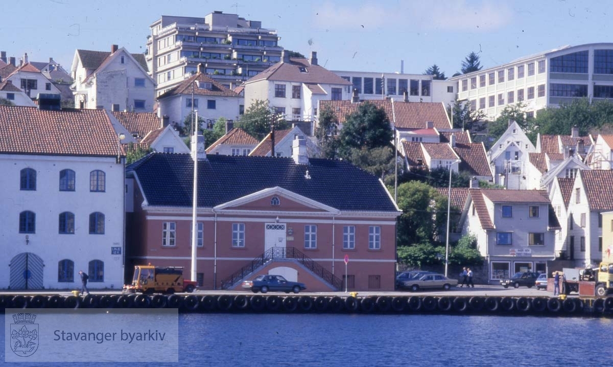Strandkaien med den gamle tollbod -#N# Stavanger byarkiv /#N ...