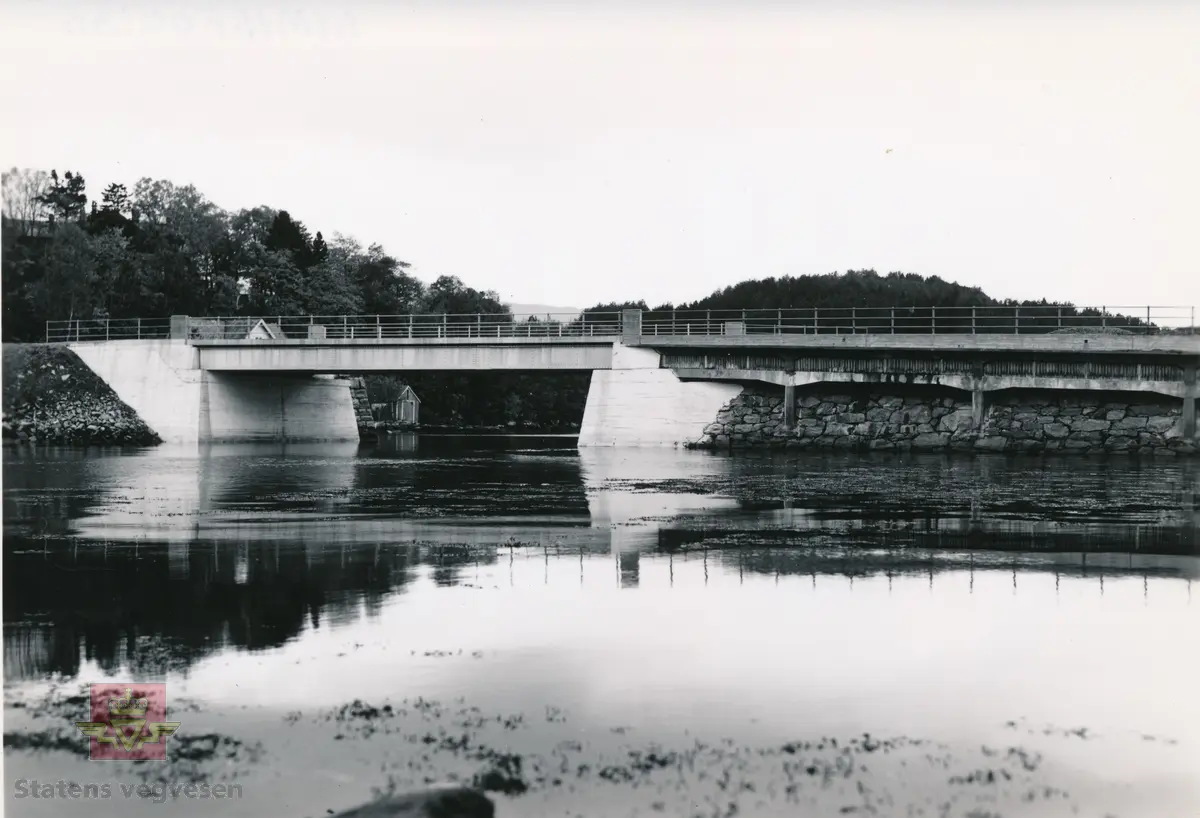 Nørvasund bru i Ålesund i 1952 - Norsk vegmuseum / DigitaltMuseum