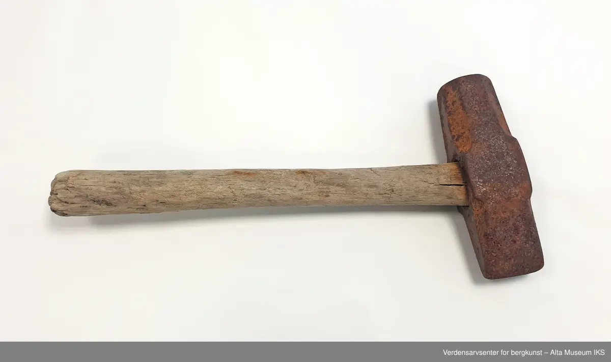 Slegge - Verdensarvsenter for bergkunst – Alta Museum IKS / DigitaltMuseum