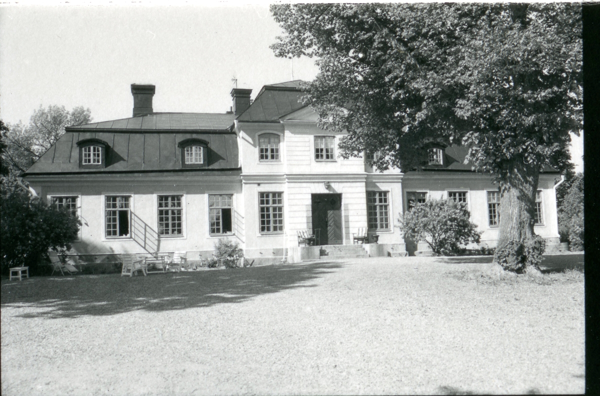 Tillberga sn, Västerås kn, Hedensberg. Hedensbergs gård, 1986 ...