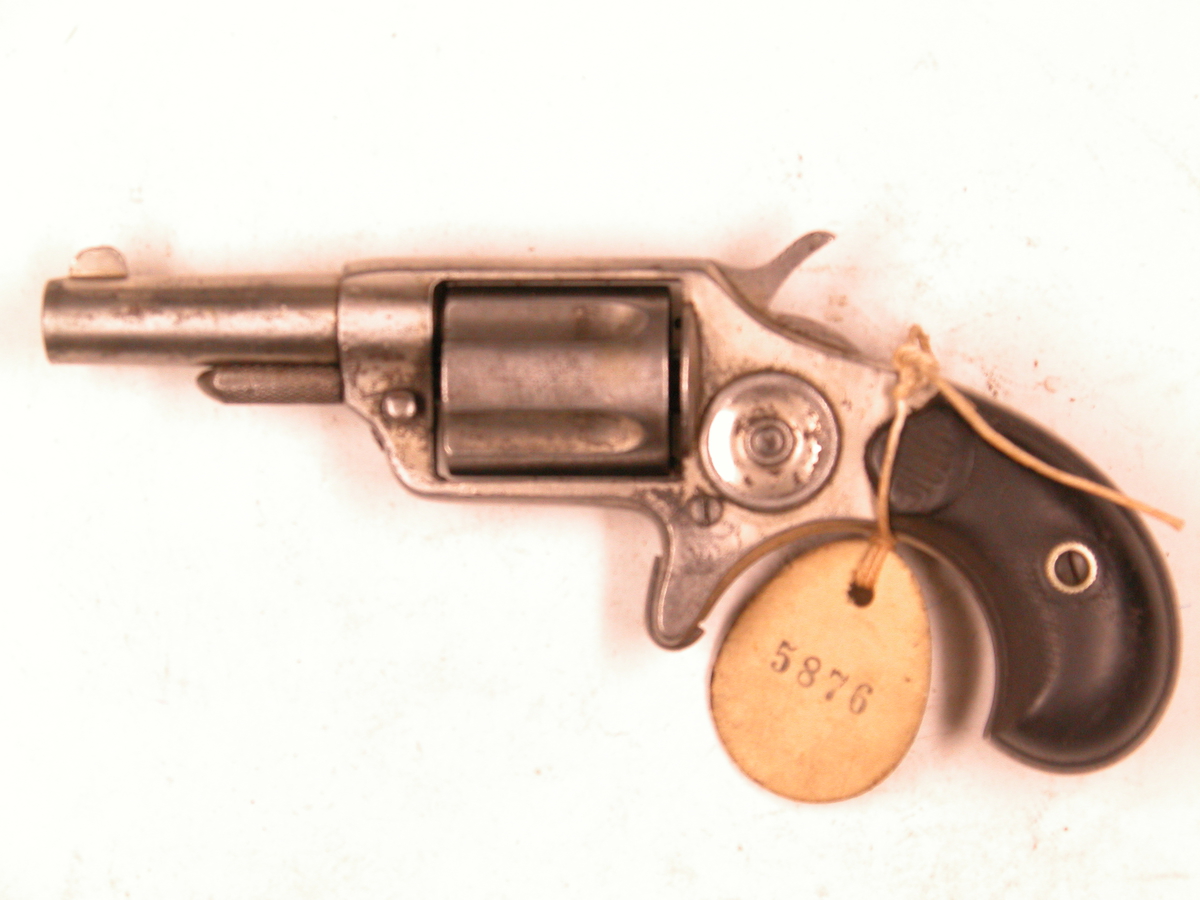 Revolver .32 Colt New Line Revolver - Forsvarets museer / DigitaltMuseum