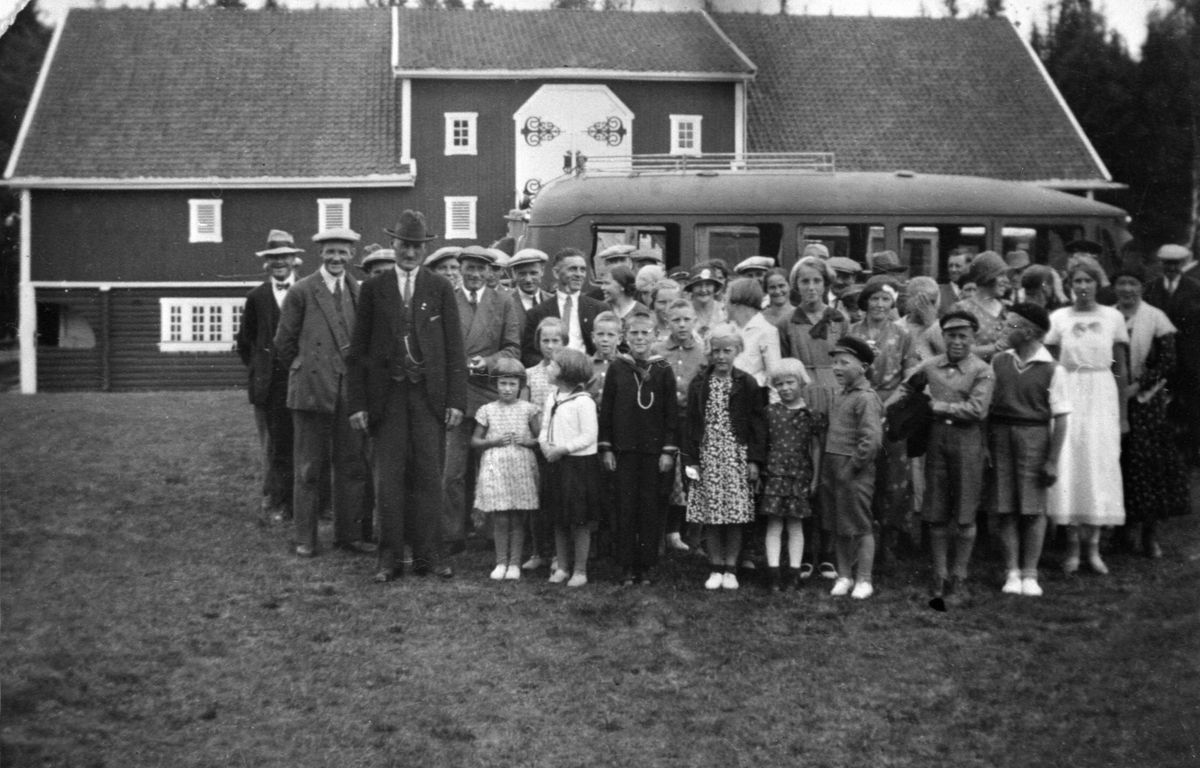 Stor gr: Klevfos Fagforening, ansatte og familier på utflukt til ...