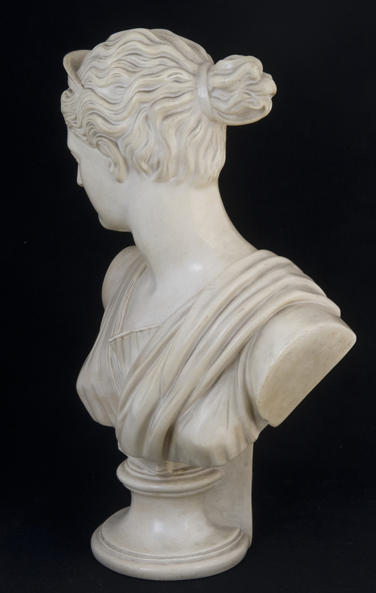 Byste - Norsk Folkemuseum / DigitaltMuseum