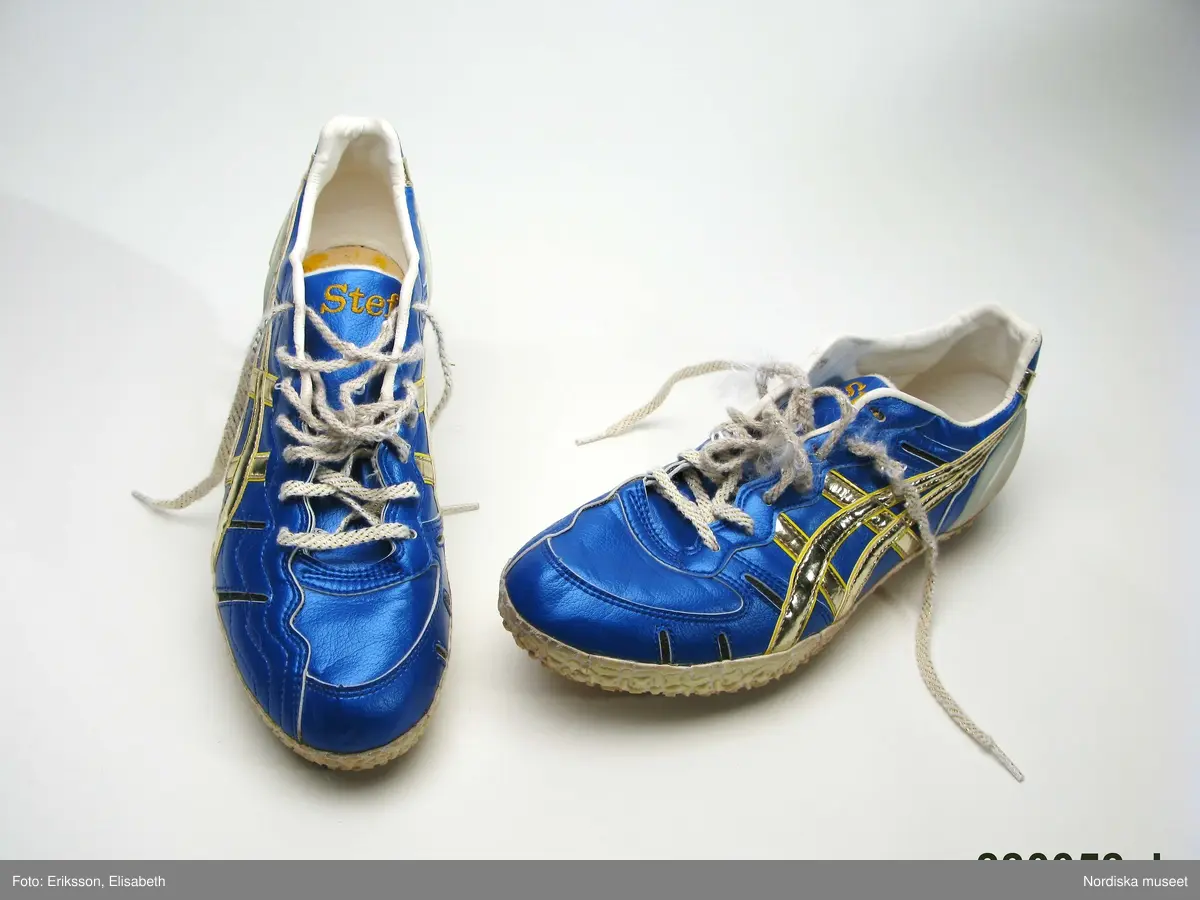 Höjdhoppskor - Nordiska museet / DigitaltMuseum