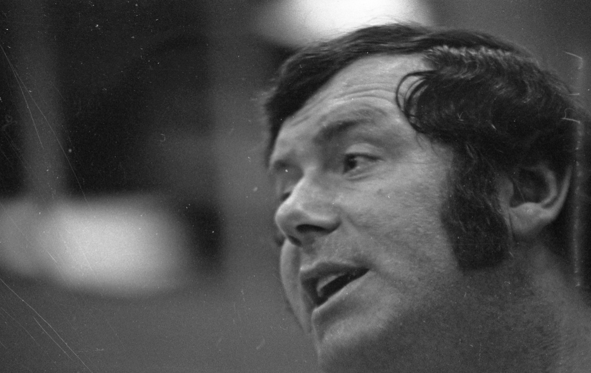 Torkel Ravndal i Haraldshallen - 1971 - Haugalandmuseet / DigitaltMuseum