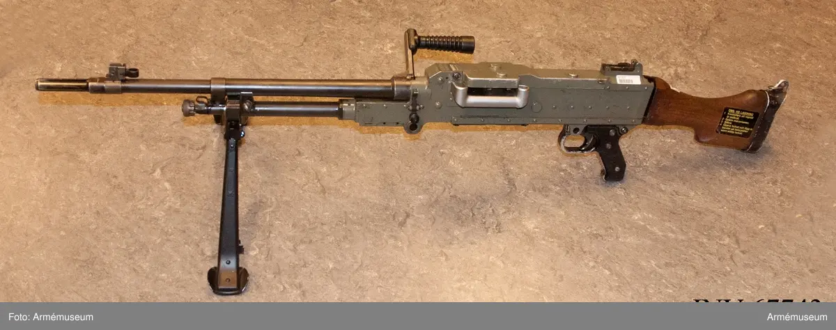 Kulspruta m/1958 B - Armémuseum / DigitaltMuseum