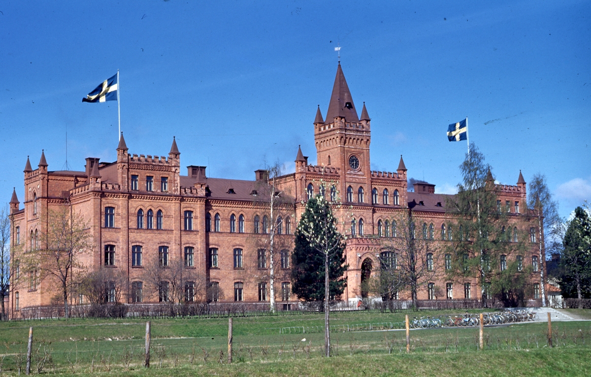 Dövstumskolan i Gävle. Nuvarande Vallbacksskolan. - Länsmuseet ...